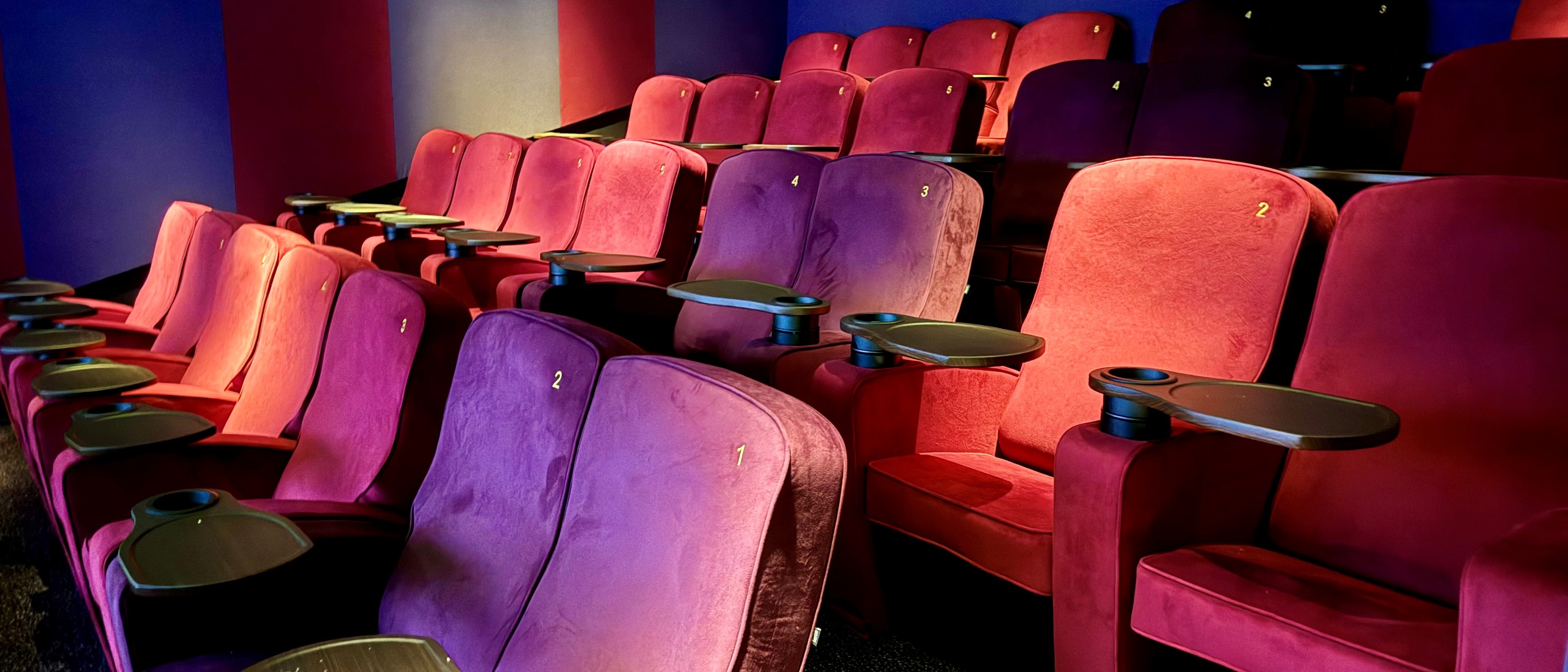 Home | Independent Cinema & Theatre in Hertfordshire - Broadway Cinema ...